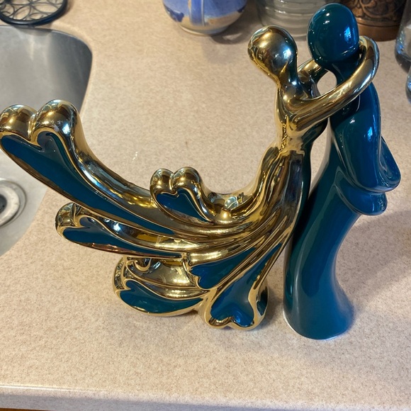 Accents | Romantic Couple Figures Gorgeous Ceramic Lovers Embrace ...